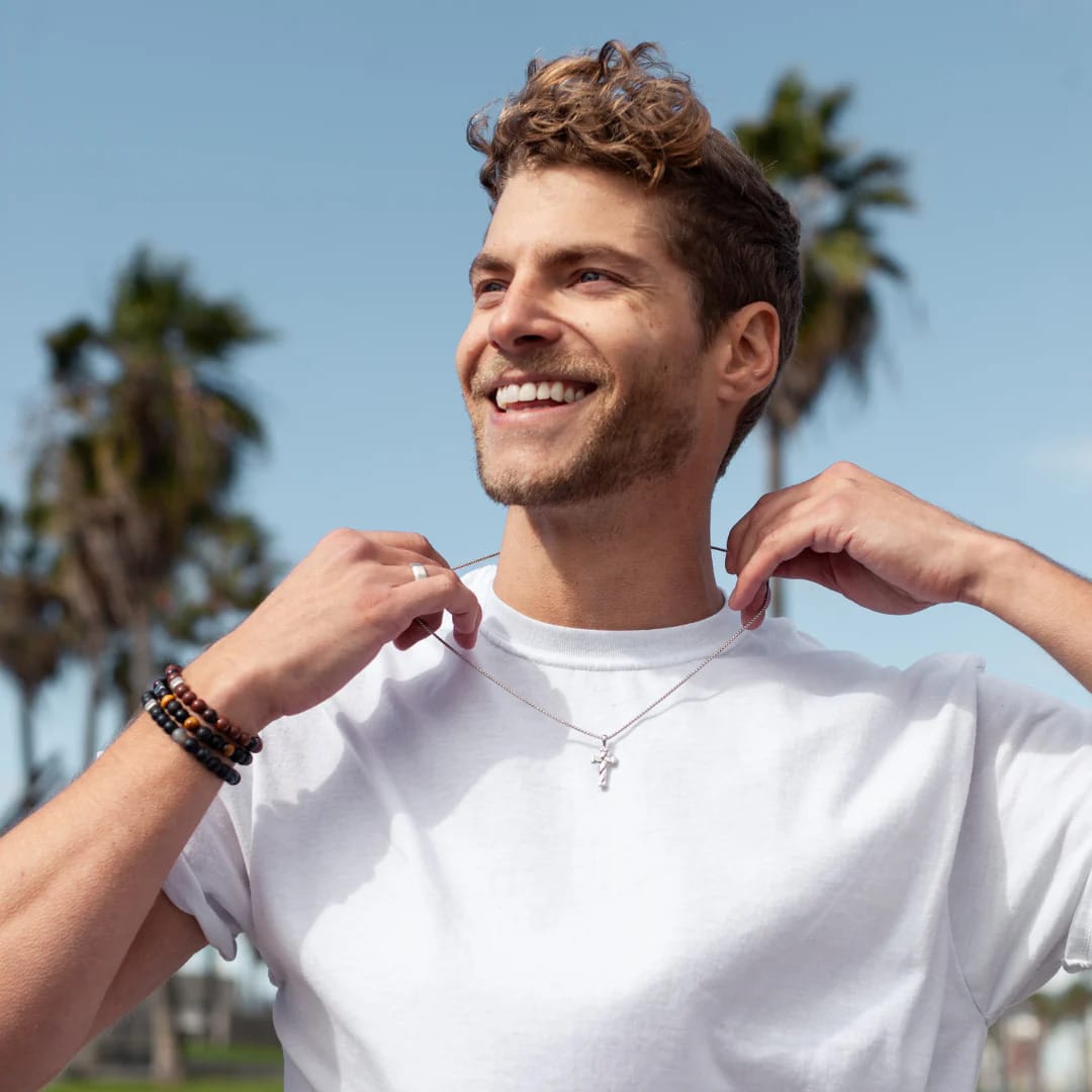 Twisted Cross Necklace - Urmaker J. Gjertsen